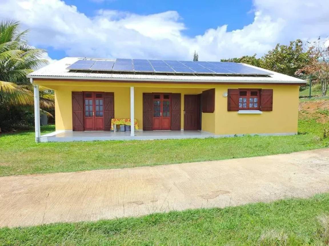 140 M² House ∙ 3 Bedrooms ∙ 7 Guests - Guadeloupe