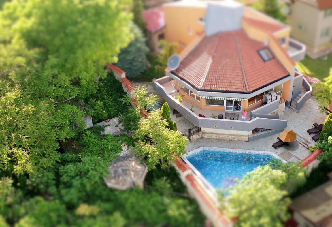 740 M² Villa ∙ 6 Bedrooms ∙ 12 Guests - Baltschik