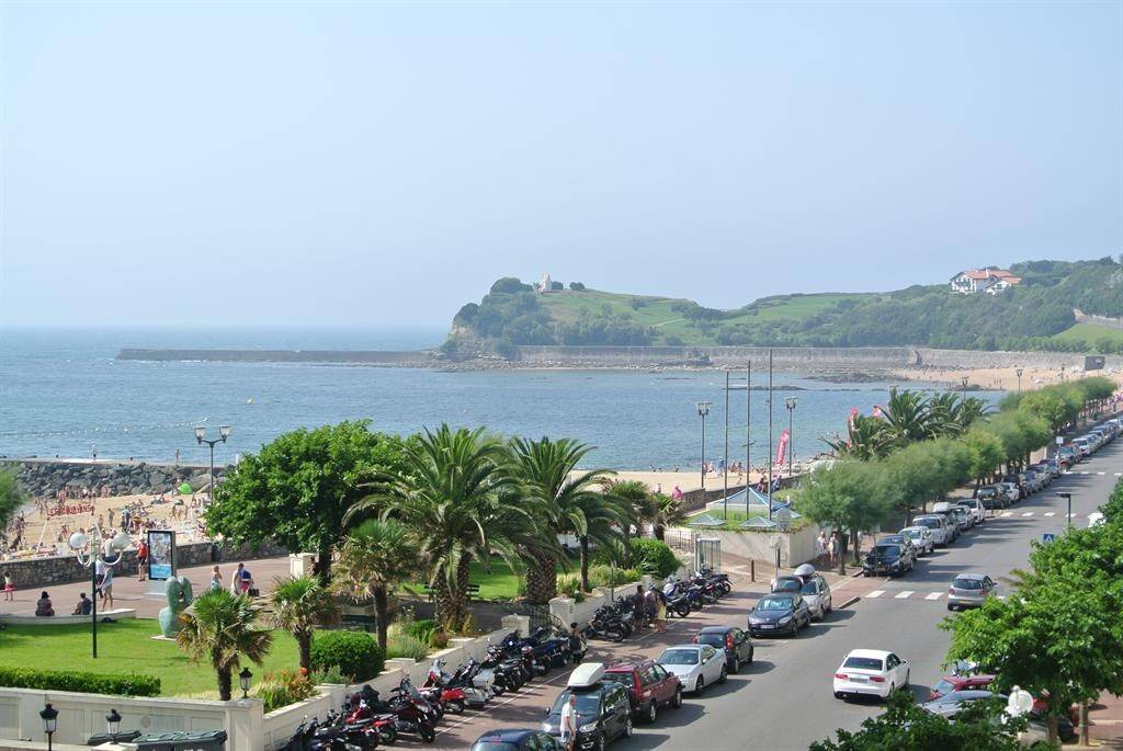 70 M² Apartment ∙ 2 Bedrooms ∙ 5 Guests - Urrugne