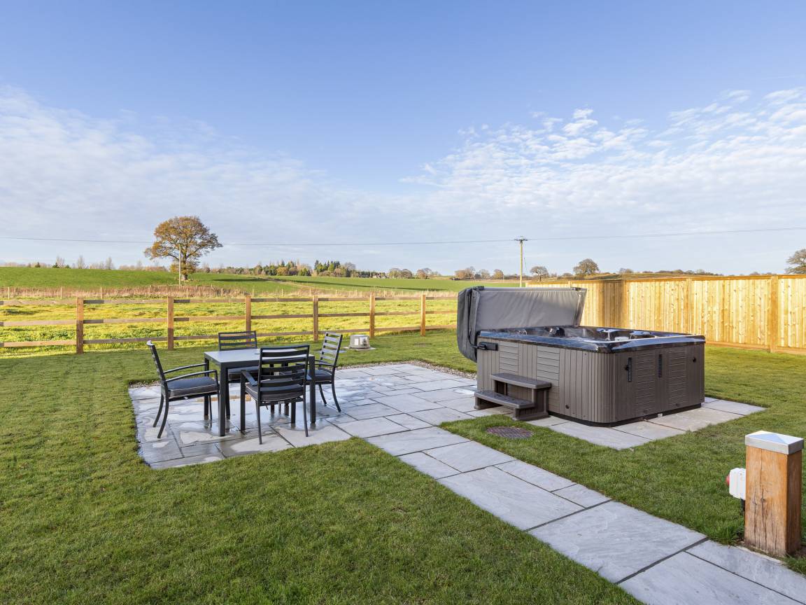 Cottage ∙ 2 Bedrooms ∙ 4 Guests - Cheshire