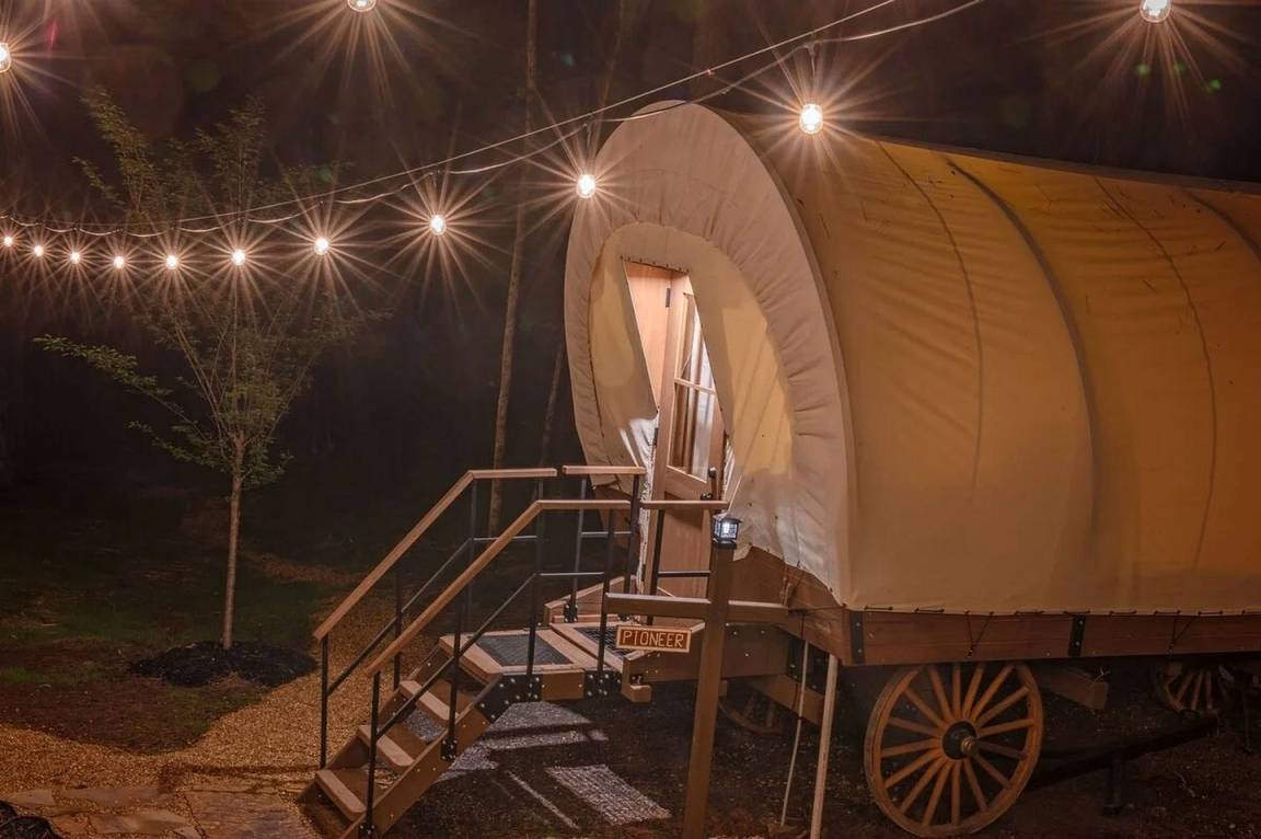 Caravan ∙ 1 Bedroom ∙ 4 Guests - Ocoee, TN