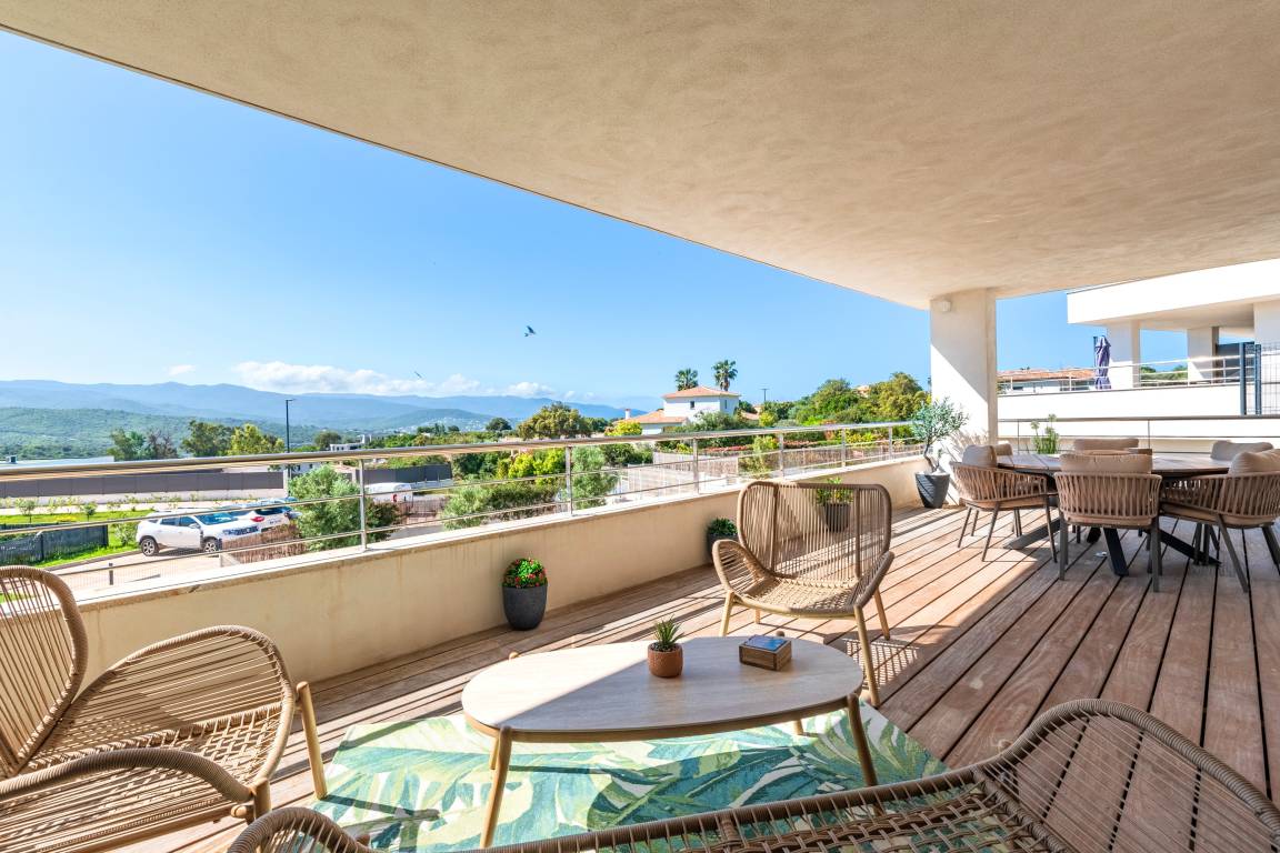 55 M² Apartment ∙ 2 Bedrooms ∙ 4 Guests - Ajaccio