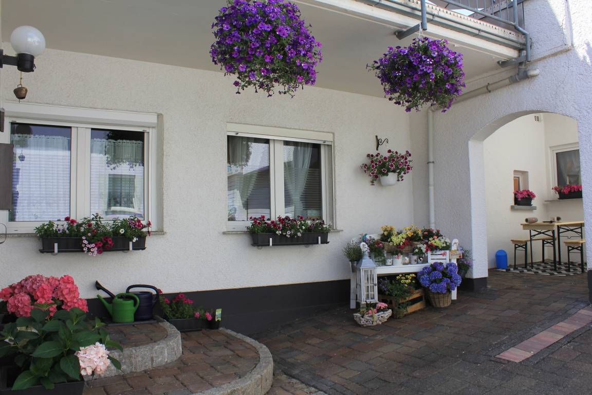 75 M² Ferienwohnung ∙ 2 Schlafzimmer ∙ 6 Gäste - Montabaur