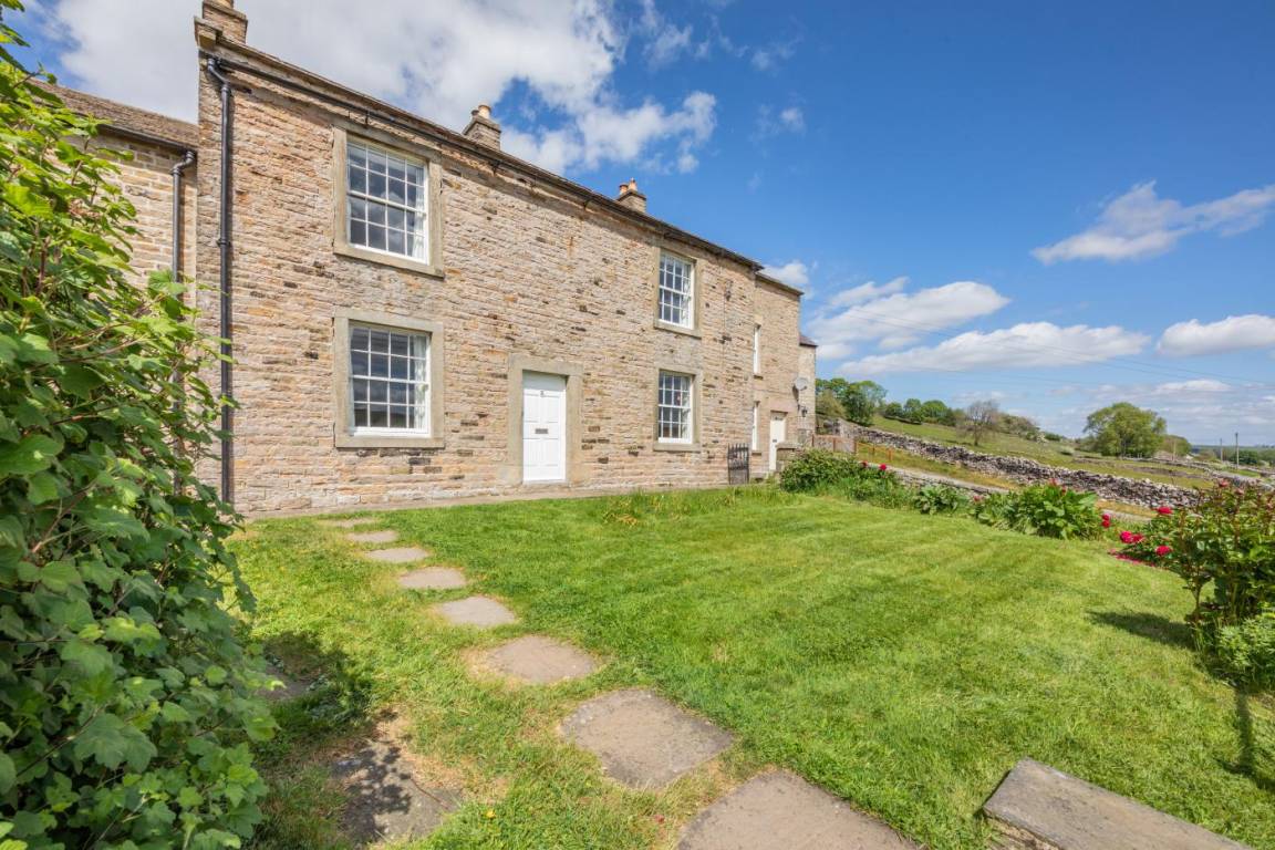 Cottage ∙ 4 Bedrooms ∙ 10 Guests - Yorkshire Dales National Park