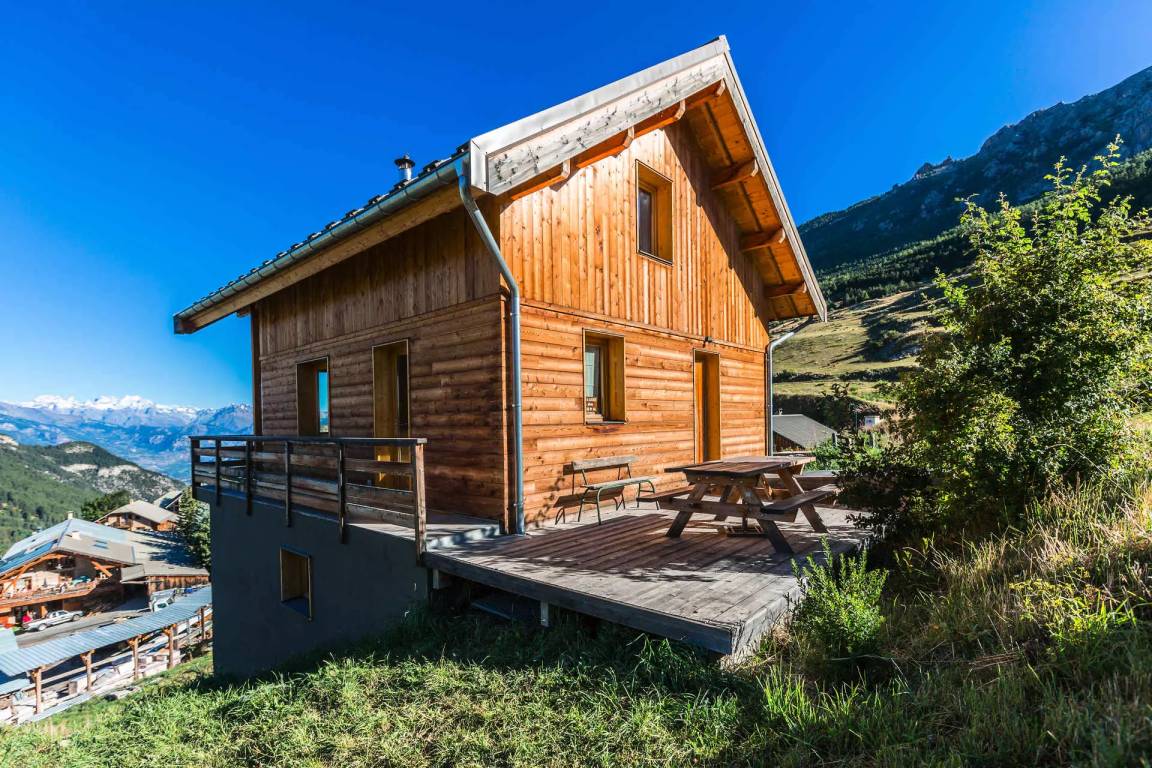 125 M² Chalet ∙ 4 Bedrooms ∙ 10 Guests - Risoul
