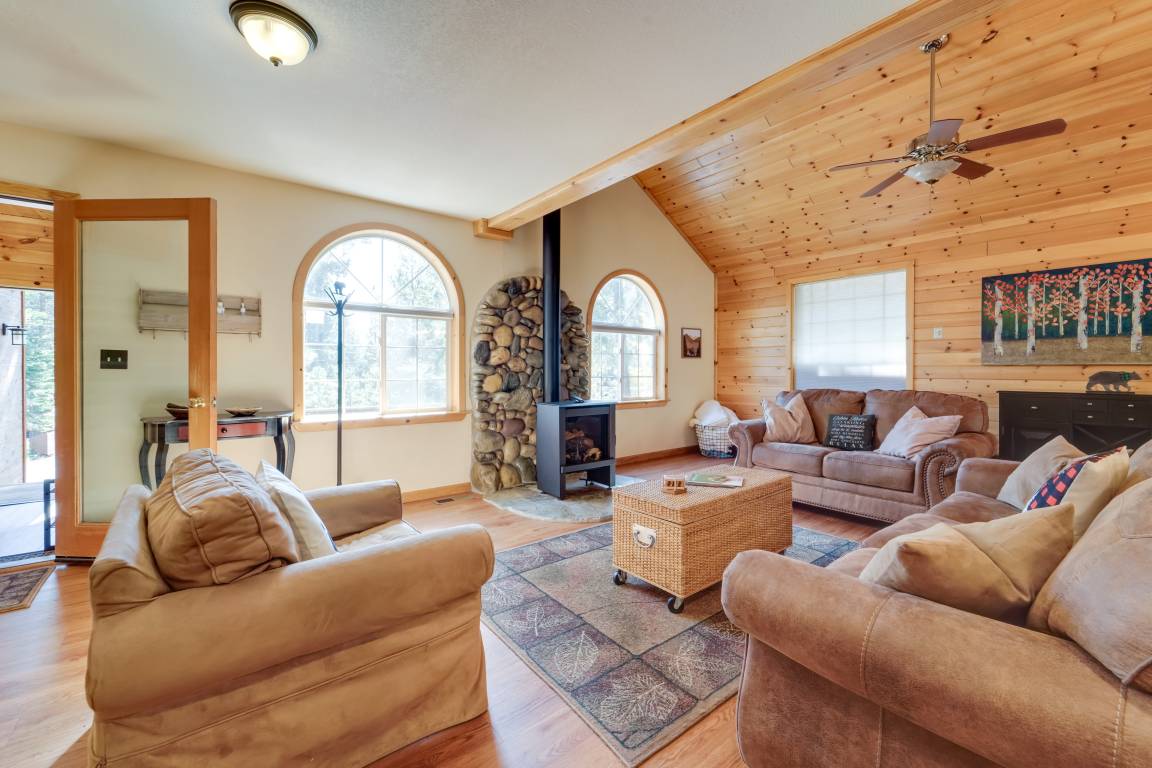 166 M² House ∙ 4 Bedrooms ∙ 8 Guests - Truckee, CA