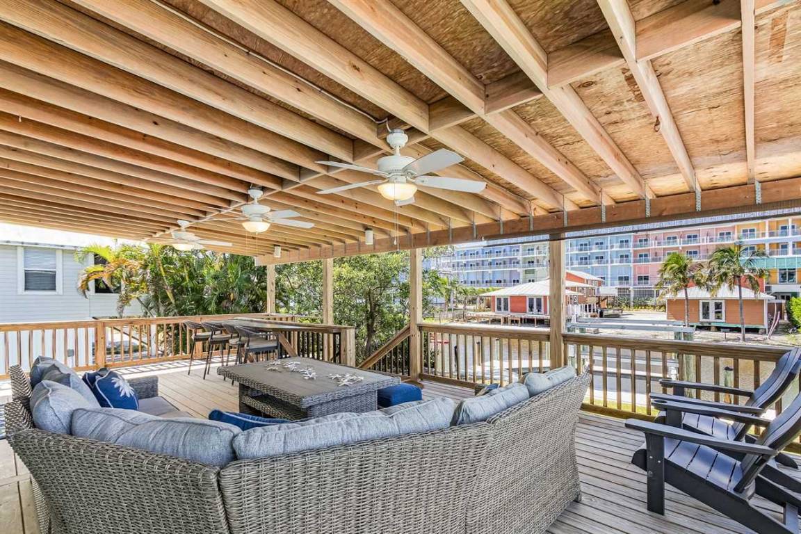 107 M² House ∙ 2 Bedrooms ∙ 8 Guests - Fort Myers Beach, FL