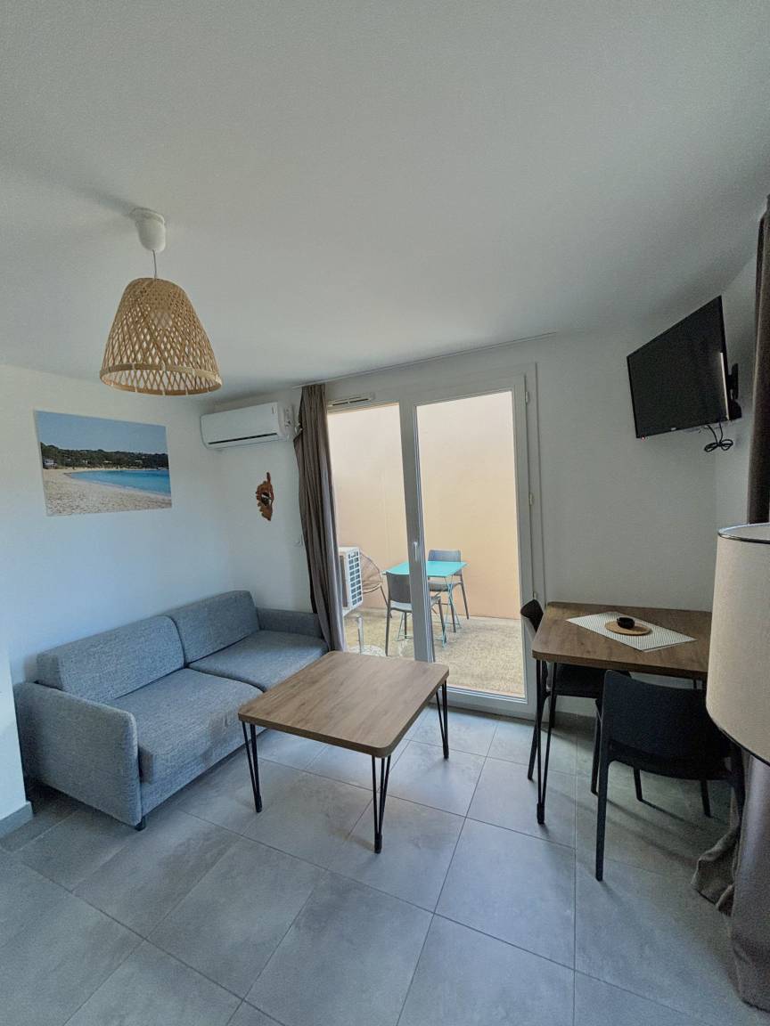 26 M² Appartement ∙ 1 Slaapkamer ∙ 4 Gasten - Lecci