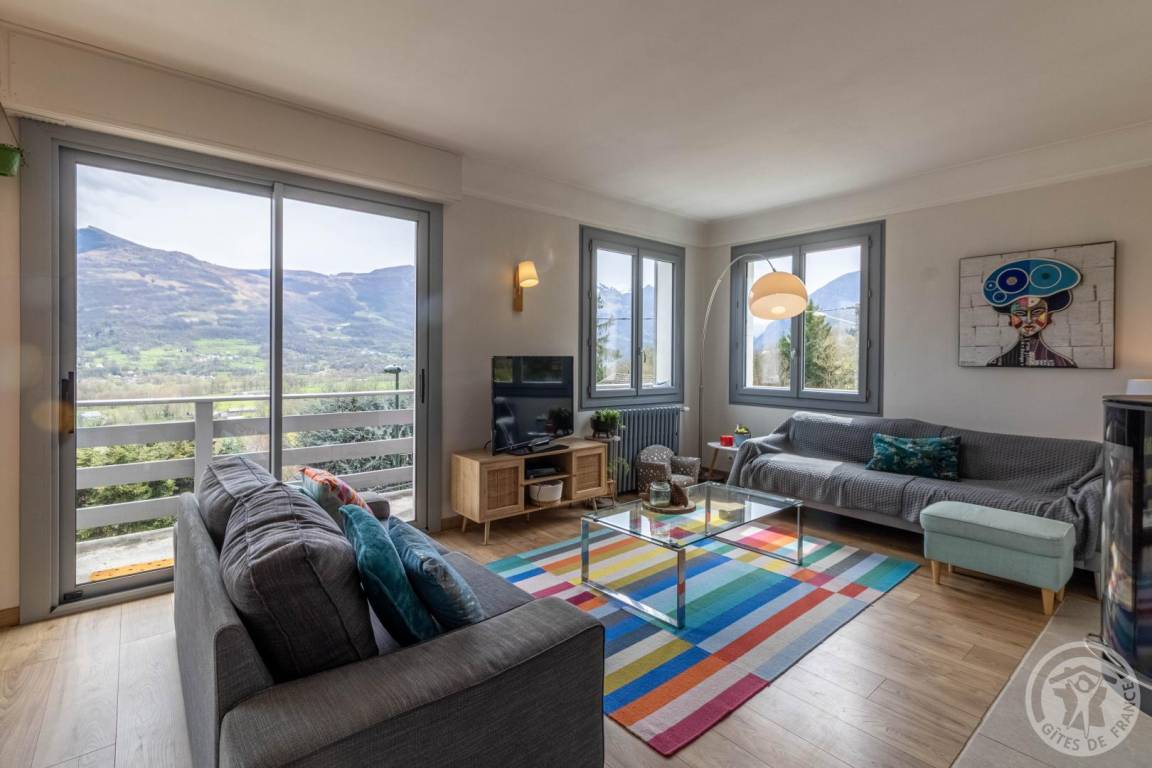 150 M² Gîte ∙ 5 Chambres ∙ 7 Personnes - Hautes-Pyrénées