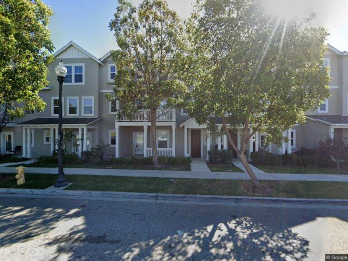 149 M² Apartment ∙ 3 Bedrooms ∙ 4 Guests - Ventura, CA