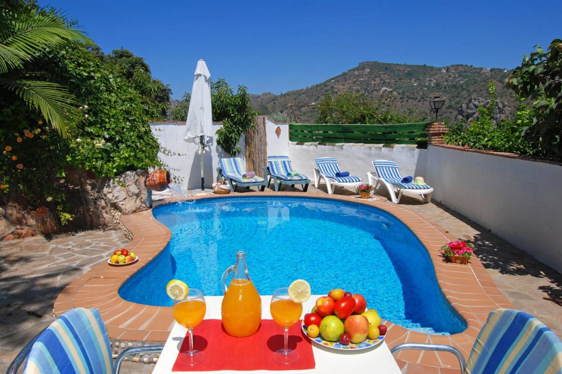 91 M² Maison De Vacances ∙ 2 Chambres ∙ 6 Personnes - Colmenar