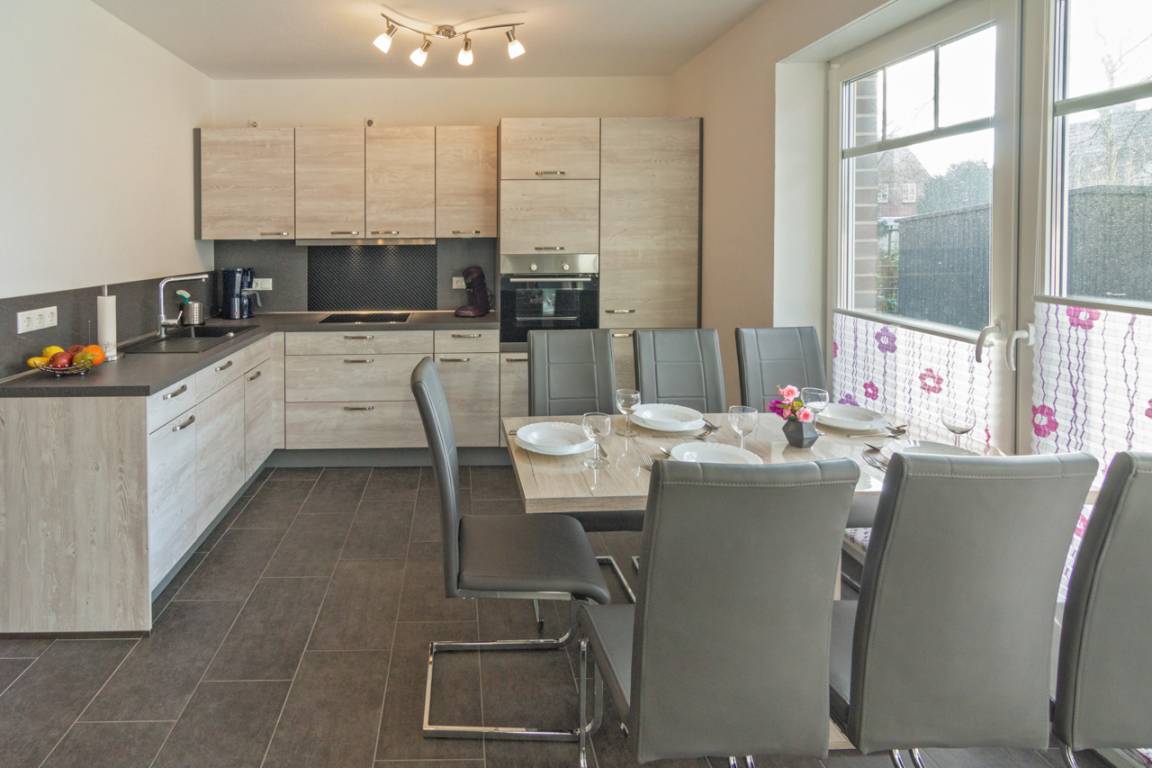 96 M² Ferienhaus ∙ 4 Schlafzimmer ∙ 6 Gäste - Juist