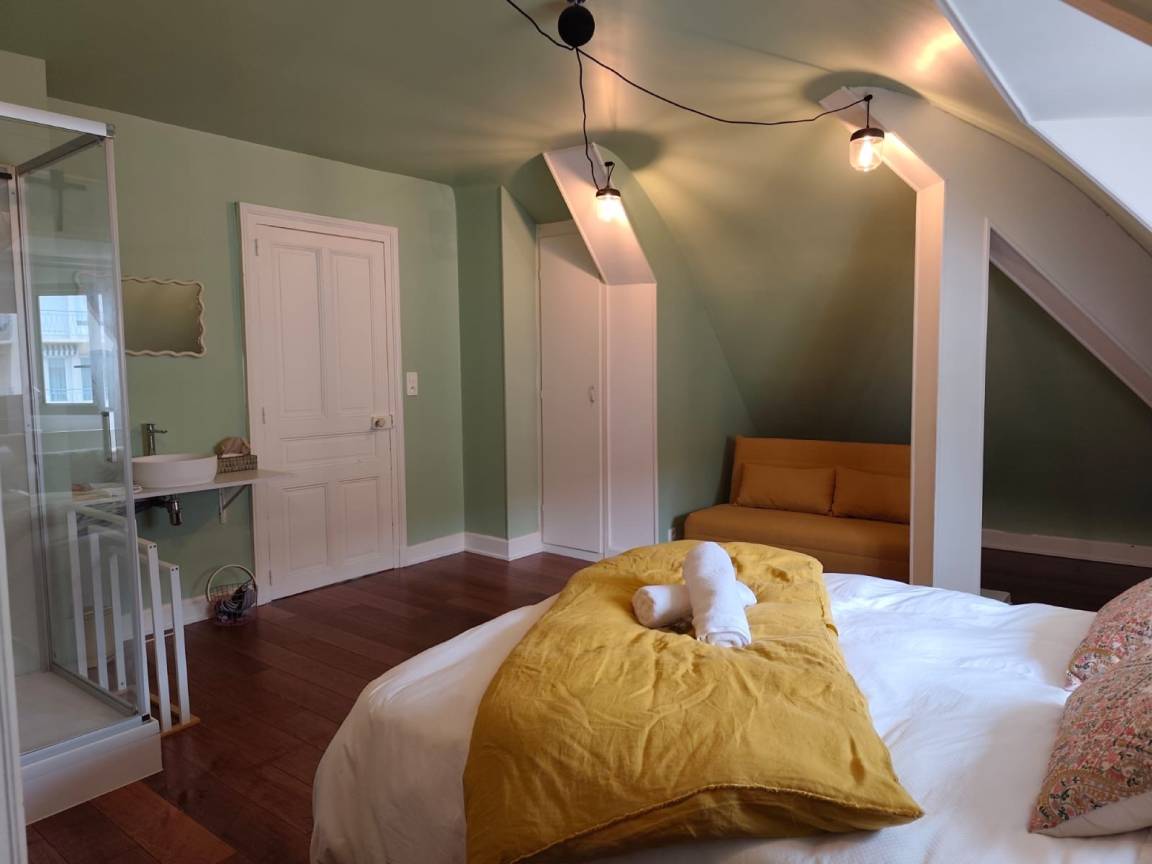 25 M² Chambre D'hôtes ∙ 1 Chambre ∙ 2 Personnes - Épinal