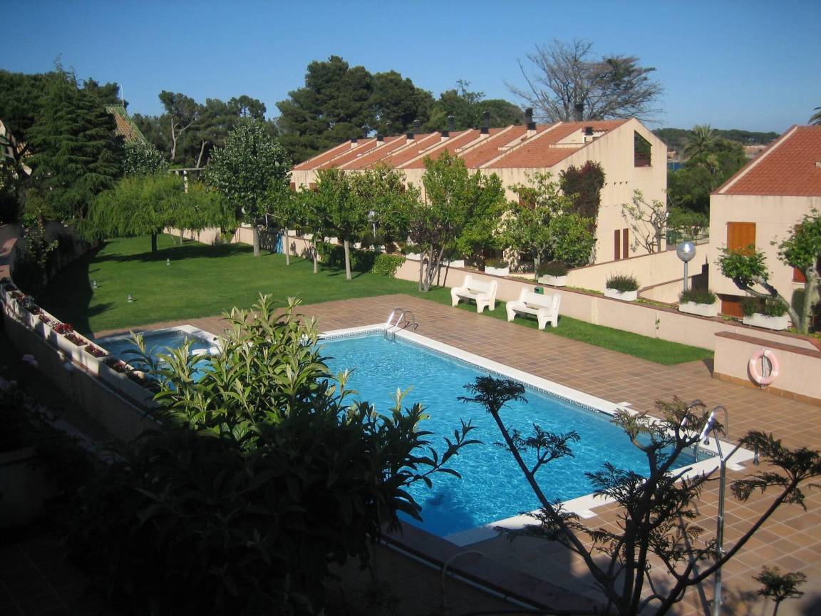 120 M² Casa Rural ∙ 4 Habitaciones ∙ 8 Huéspedes - Costa Brava