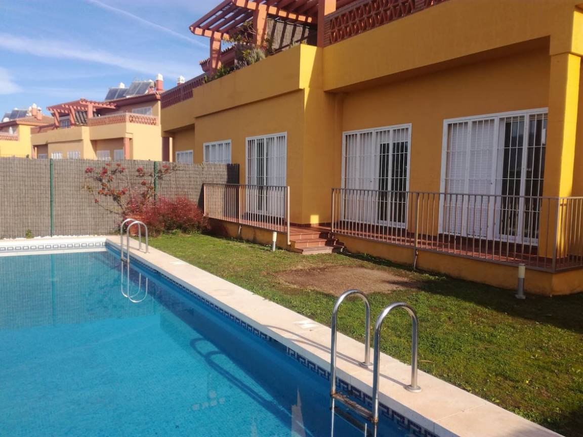 300 M² House ∙ 4 Bedrooms ∙ 8 Guests - Puerto Banús