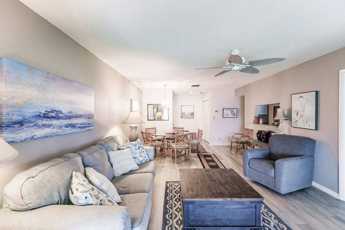 Condo ∙ 2 Bedrooms ∙ 4 Guests - Sarasota, FL