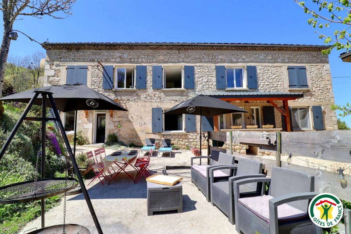 107 M² Gîte ∙ 3 Chambres ∙ 6 Personnes - La Chapelle-en-Vercors