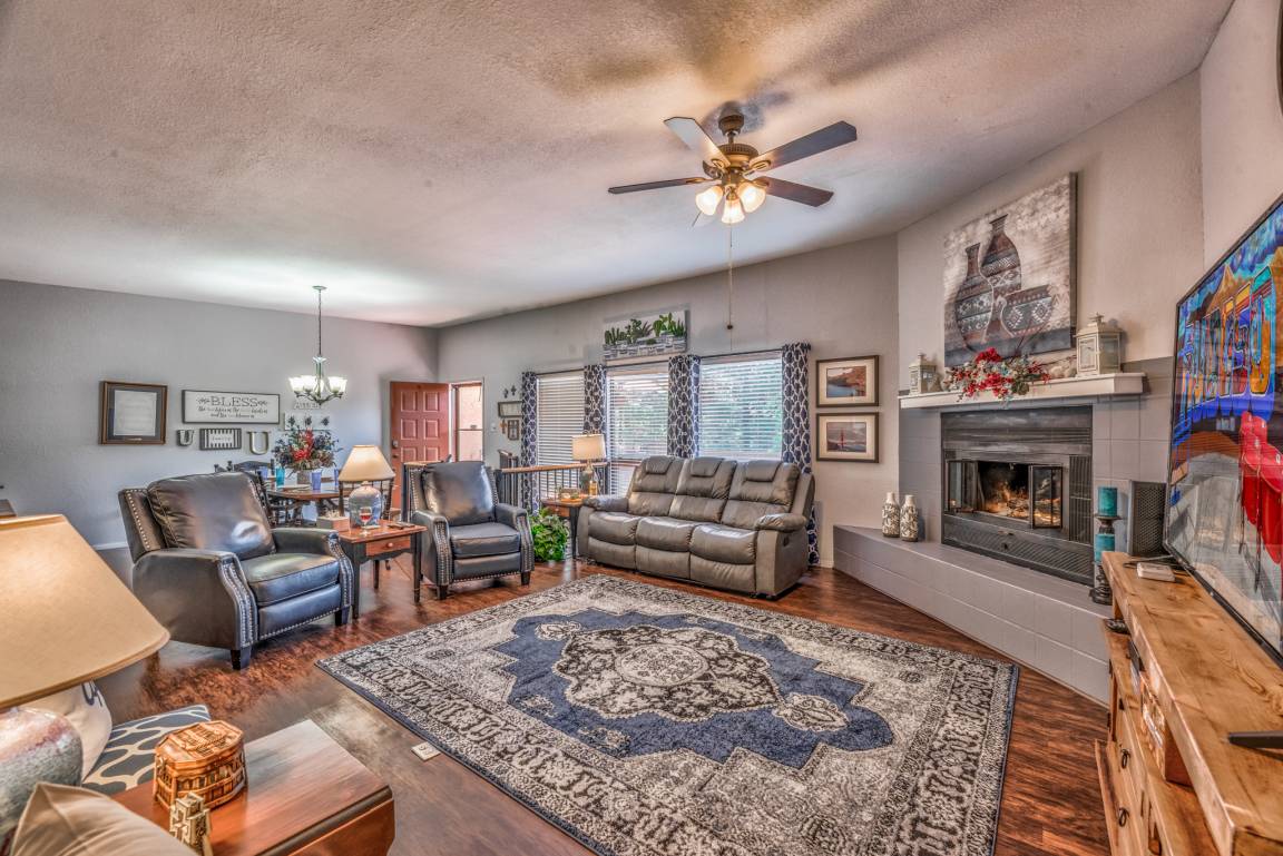 308 M² Cabin ∙ 6 Bedrooms ∙ 18 Guests - Ruidoso, NM