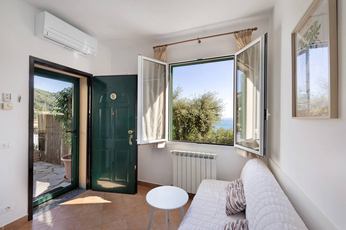 30 M² Apartamento ∙ 1 Habitación ∙ 2 Huéspedes - Finale Ligure