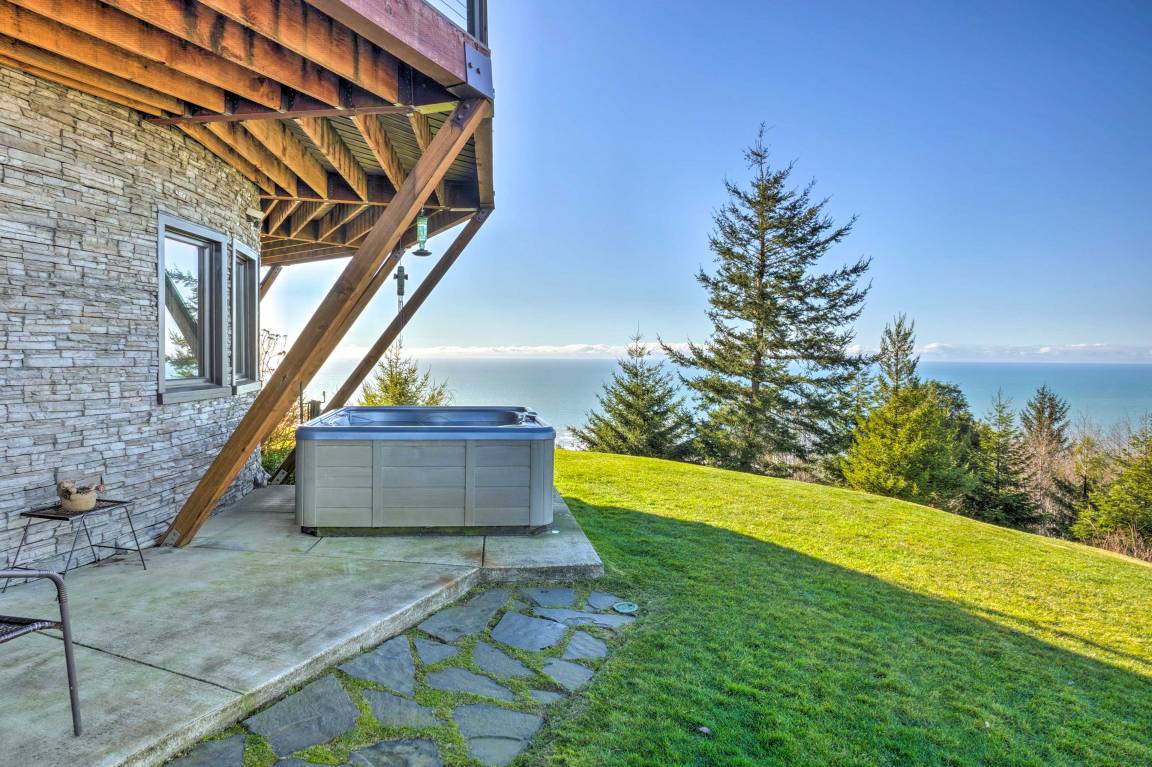 60 M² Apartment ∙ 1 Bedroom ∙ 2 Guests - Smith River, CA