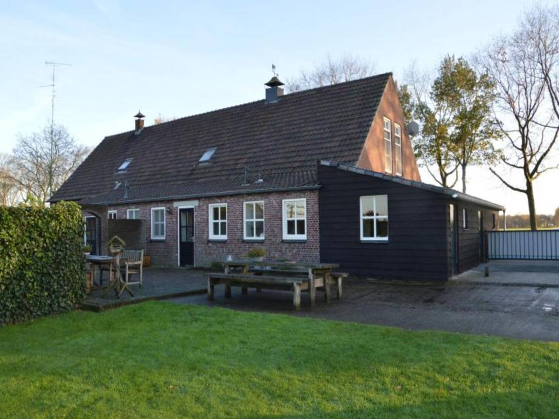 240 M² Huis ∙ 5 Slaapkamers ∙ 14 Gasten - Zeeland