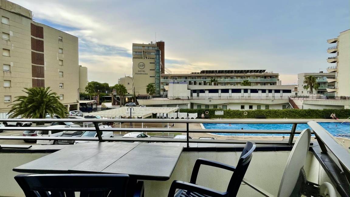 70 M² Apartamento ∙ 3 Habitaciones ∙ 8 Huéspedes - Estartit