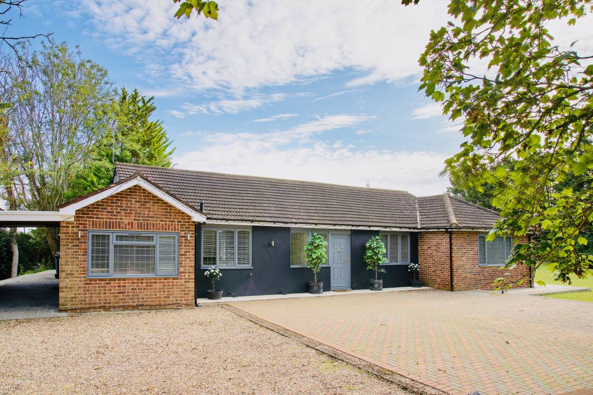 55 M² House ∙ 2 Bedrooms ∙ 4 Guests - Essex