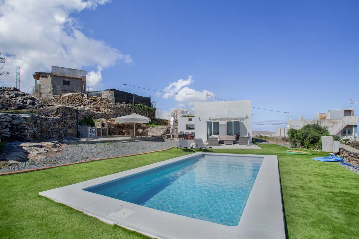 120 M² Villa ∙ 4 Chambres ∙ 6 Personnes - Moya