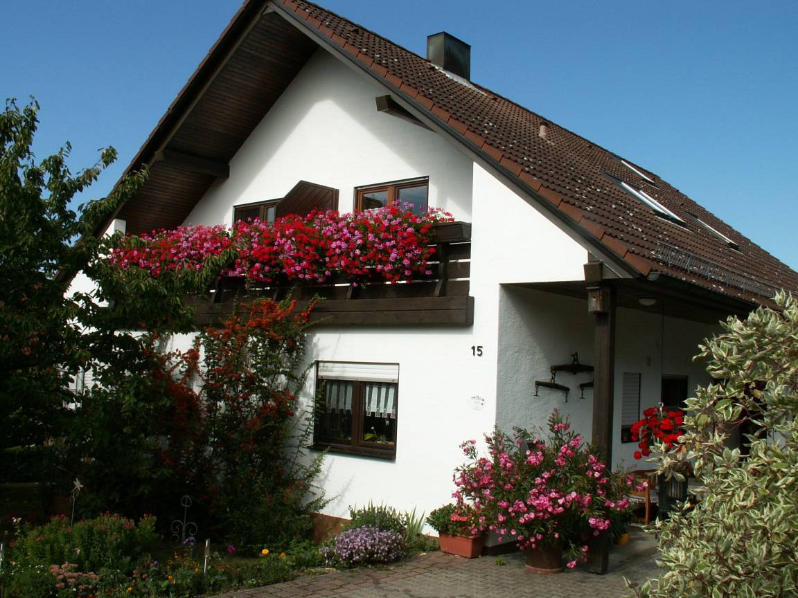 75 M² Ferienwohnung ∙ 2 Schlafzimmer ∙ 5 Gäste - Ansbach