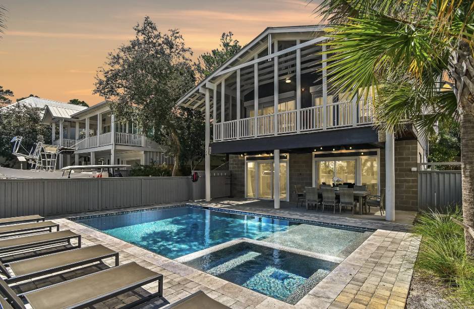 223 M² House ∙ 4 Bedrooms ∙ 10 Guests - Alys Beach, FL