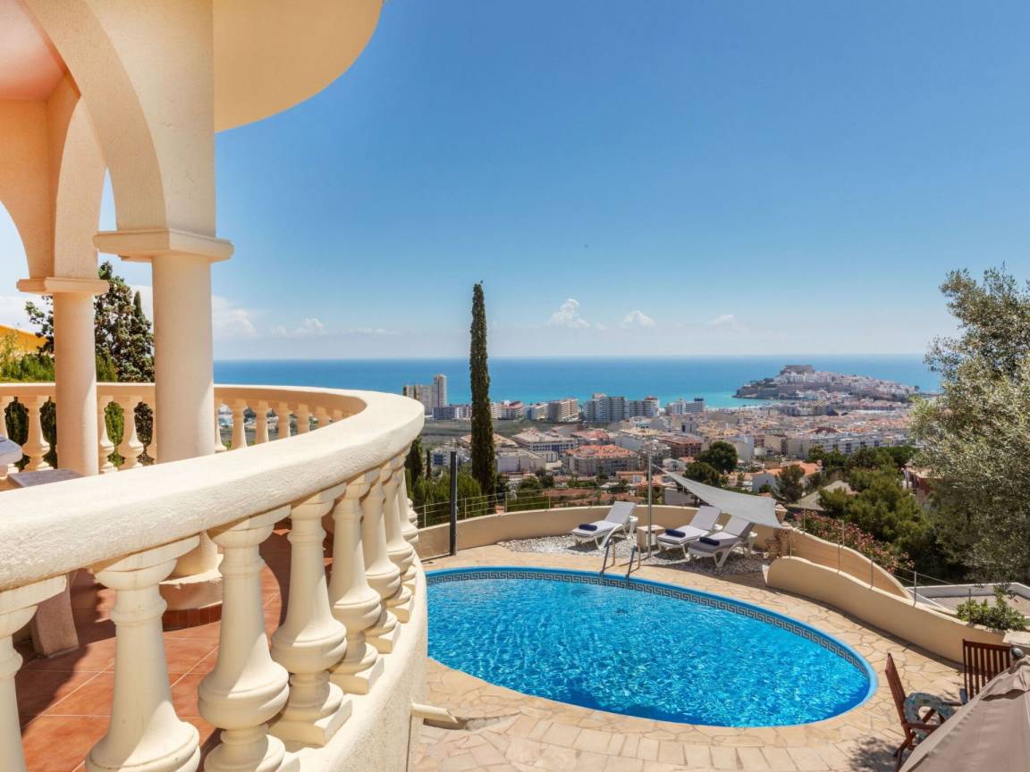 300 M² Villa ∙ 5 Makuuhuonetta ∙ 10 Vierasta - Peniscola