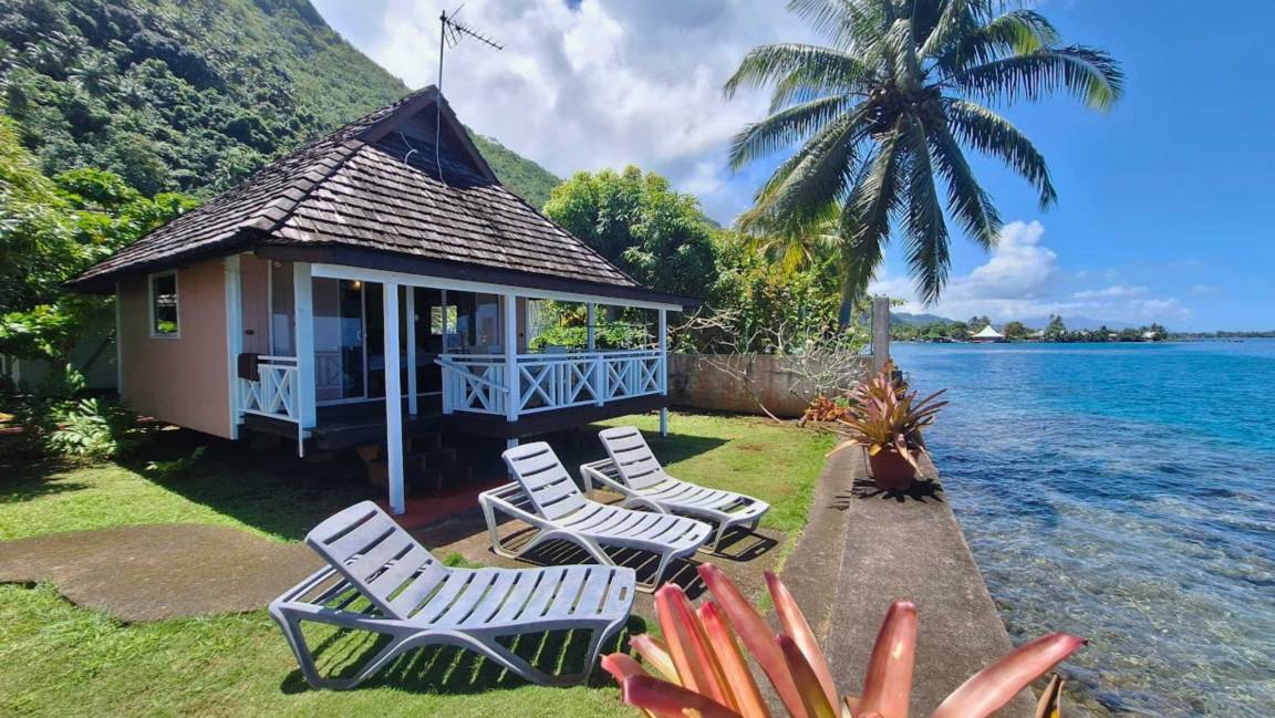 30 M² Bungalow ∙ 1 Bedroom ∙ 3 Guests - French Polynesia
