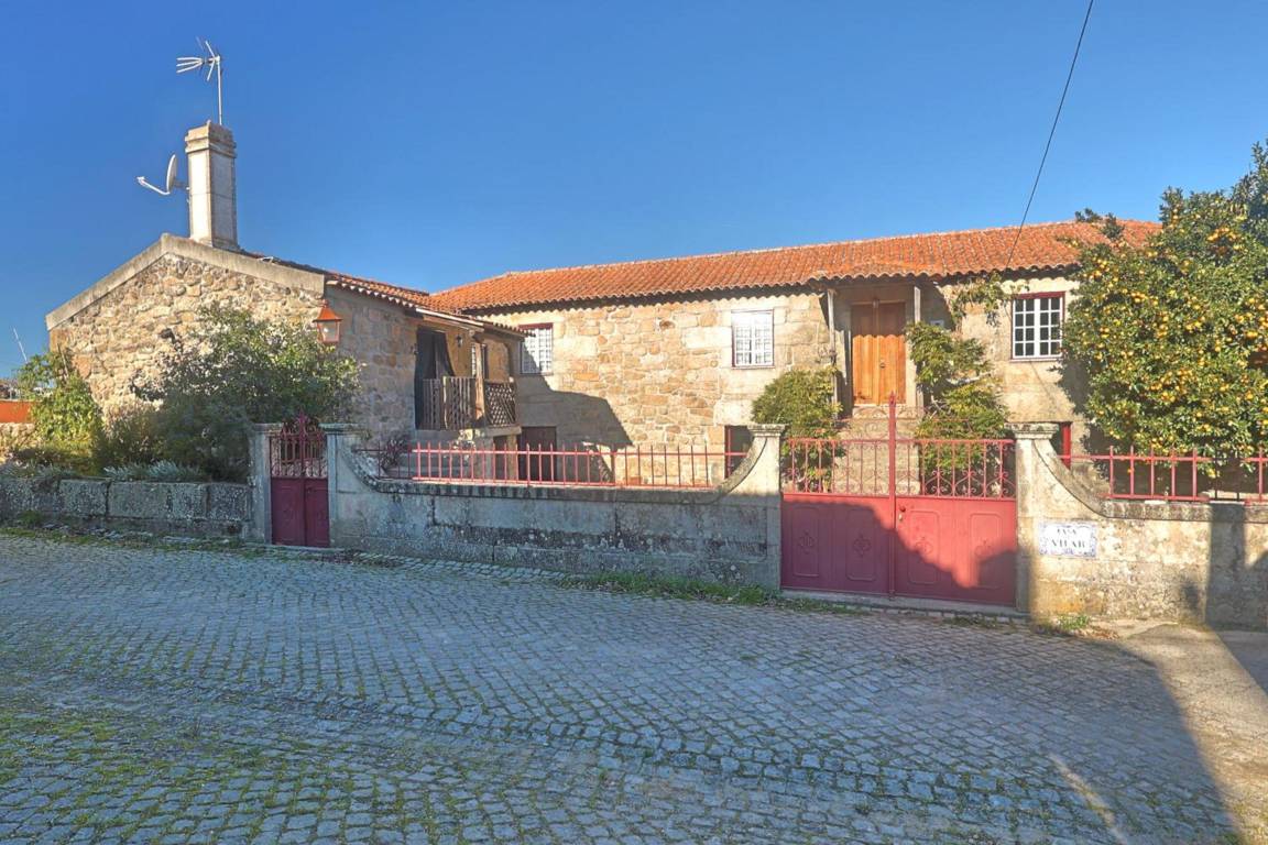 400 M² Farmhouse ∙ 5 Bedrooms ∙ 10 Guests - Penalva do Castelo
