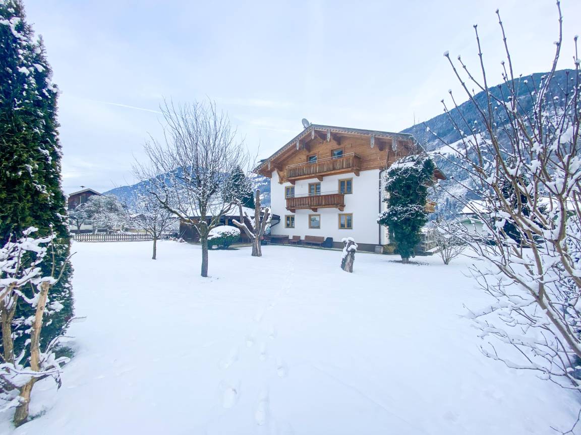 120 M² Ferienwohnung ∙ 4 Schlafzimmer ∙ 10 Gäste - Ried im Zillertal