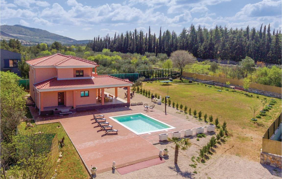 160 M² Maison De Vacances ∙ 4 Chambres ∙ 9 Personnes - Skradin