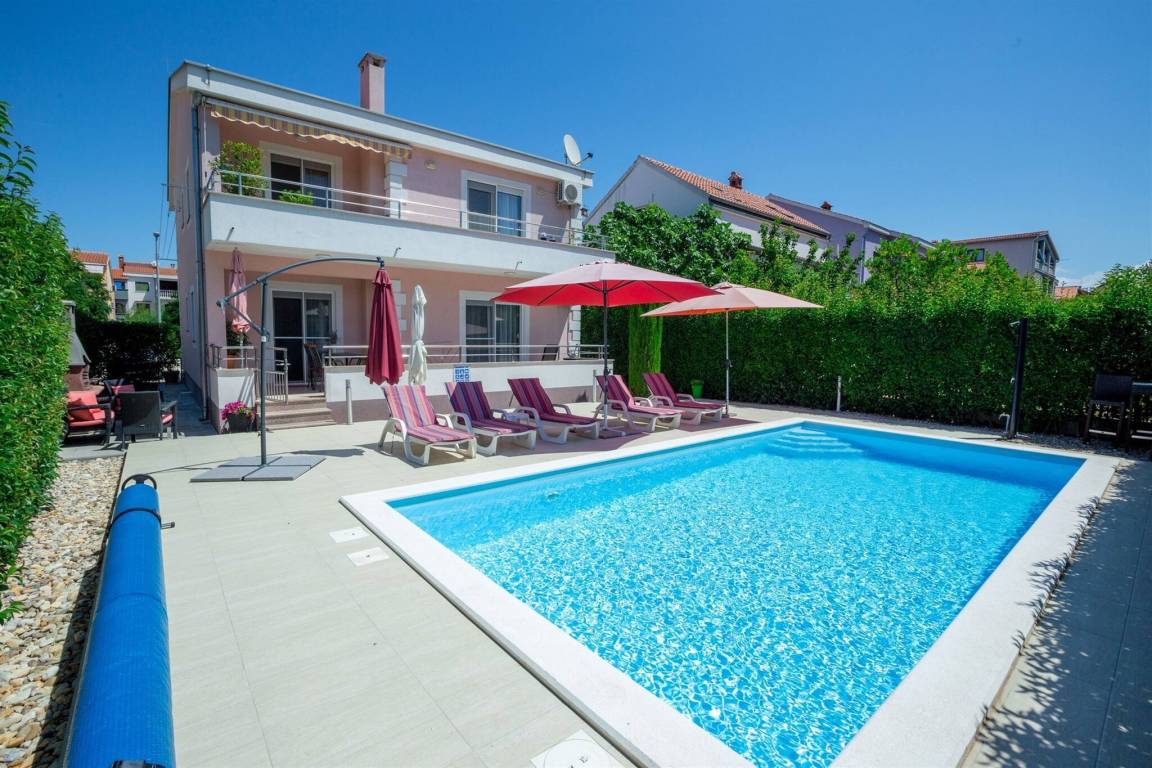 92 M² Ferienwohnung ∙ 2 Schlafzimmer ∙ 5 Gäste - Zadar