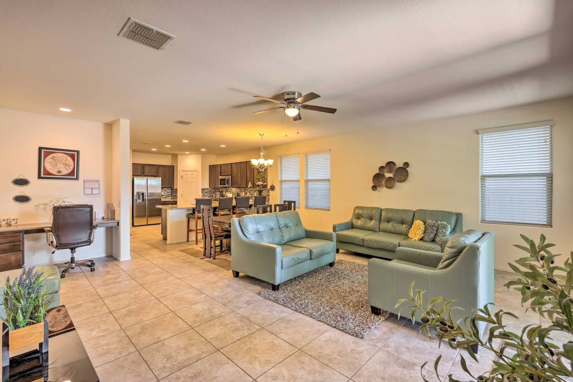 157 M² House ∙ 4 Bedrooms ∙ 10 Guests - Glendale, AZ