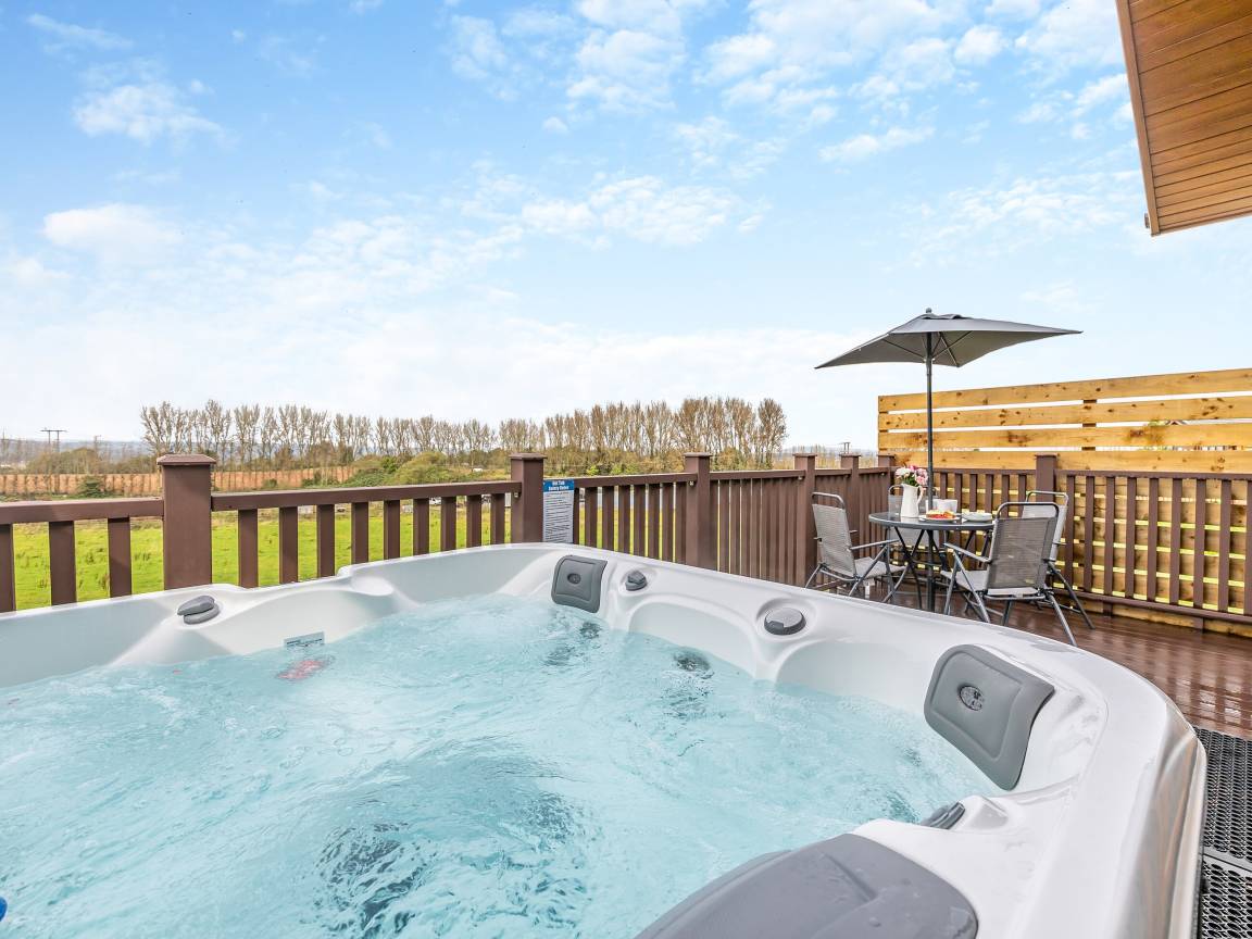 Cottage ∙ 2 Bedrooms ∙ 4 Guests - Stourport-on-Severn
