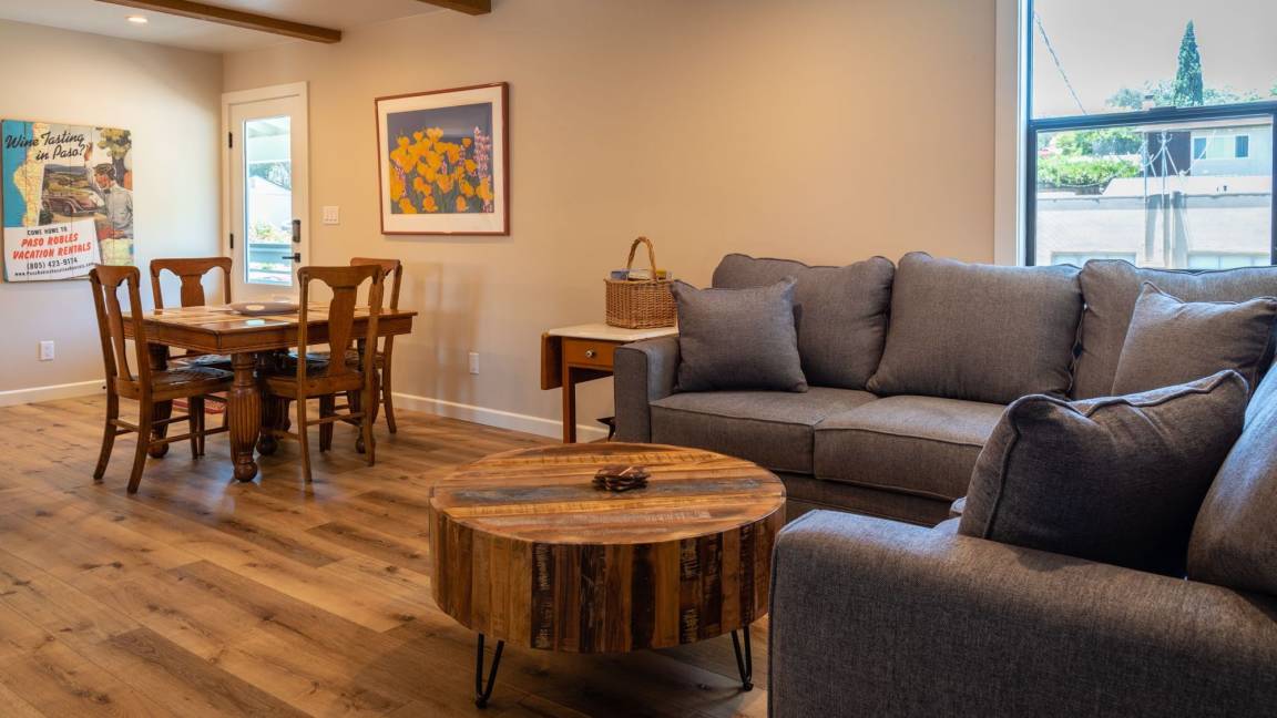 116 M² House ∙ 2 Bedrooms ∙ 4 Guests - Paso Robles, CA