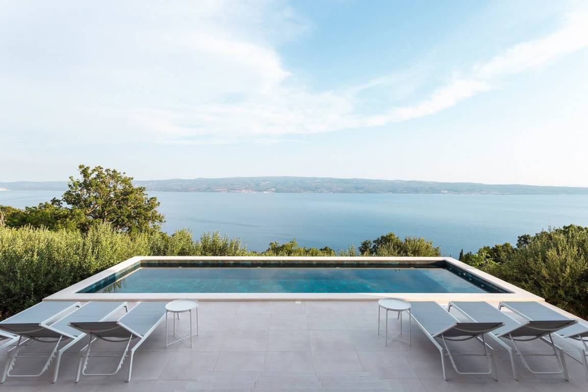 260 M² Villa ∙ 4 Bedrooms ∙ 12 Guests - Omiš