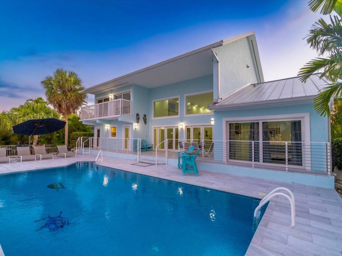 234 M² House ∙ 4 Bedrooms ∙ 8 Guests - Key Colony Beach, FL