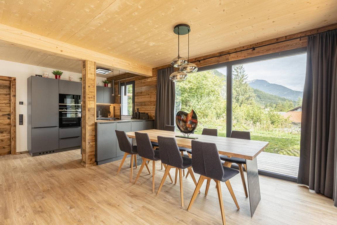 130 M² House ∙ 4 Bedrooms ∙ 8 Guests - Ehrwald