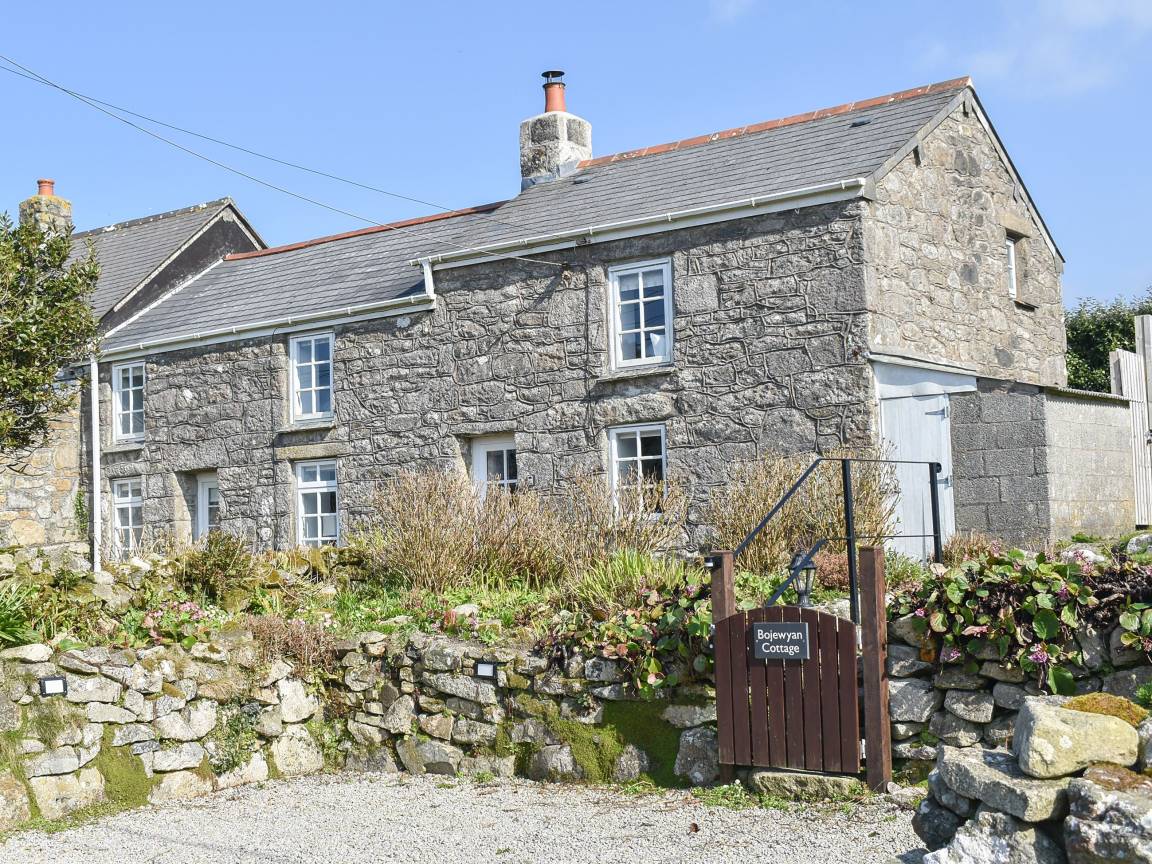 Cottage ∙ 3 Bedrooms ∙ 6 Guests - Saint Just