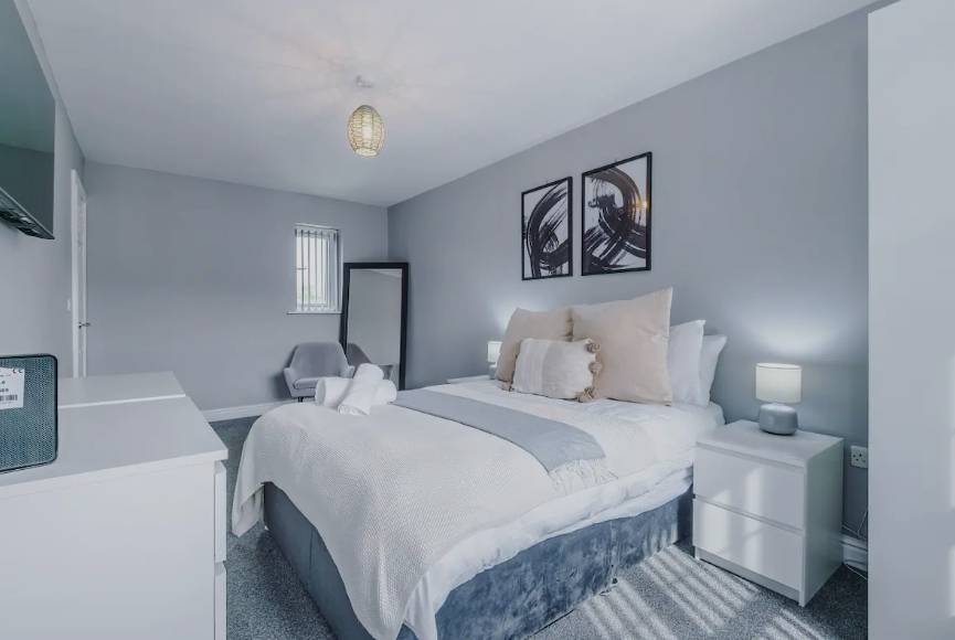 90 M² House ∙ 3 Bedrooms ∙ 6 Guests - Manchester