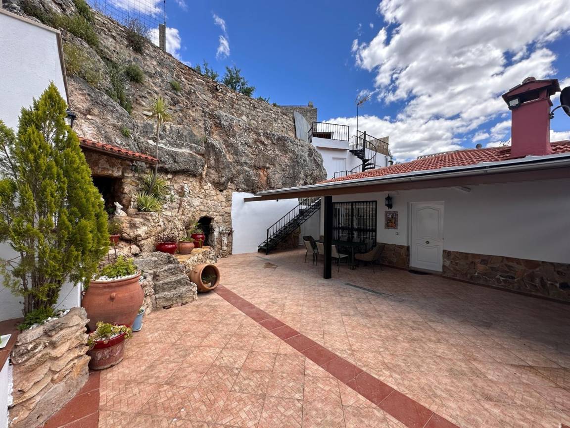 85 M² Villa ∙ 2 Habitaciones ∙ 4 Huéspedes - Villanueva del Arzobispo