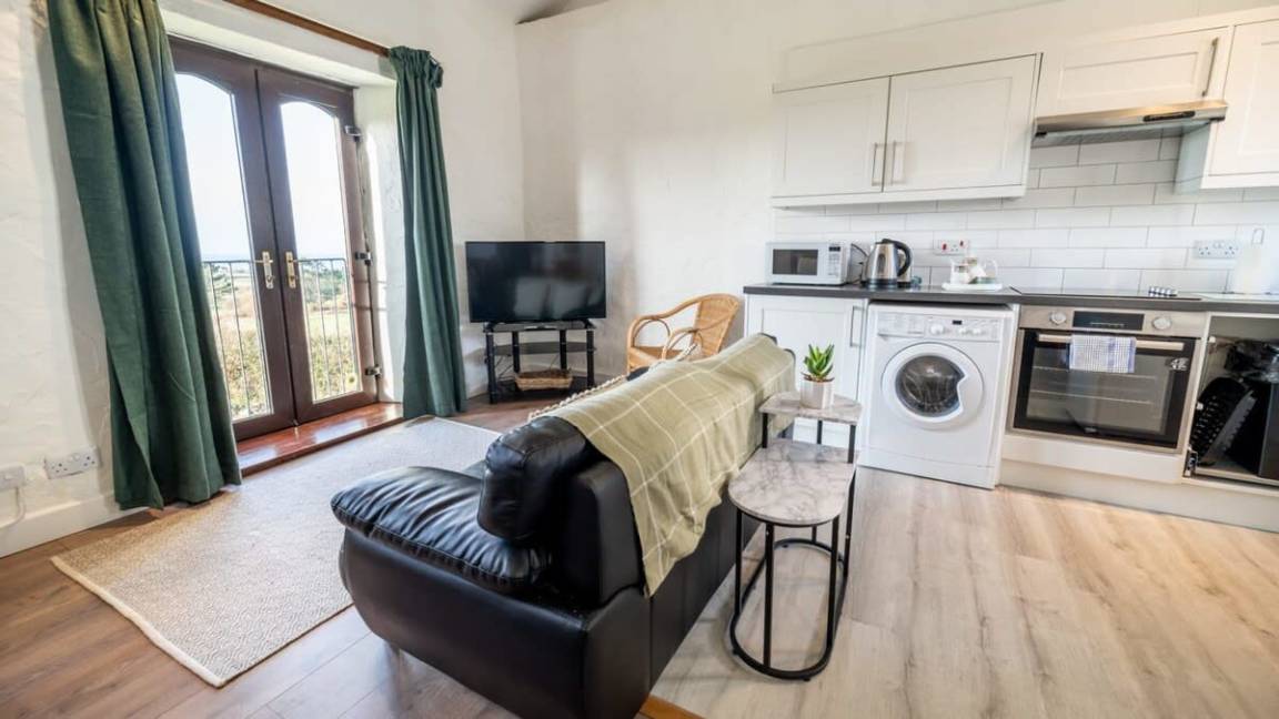 74 M² House ∙ 2 Bedrooms ∙ 4 Guests - Widemouth Bay