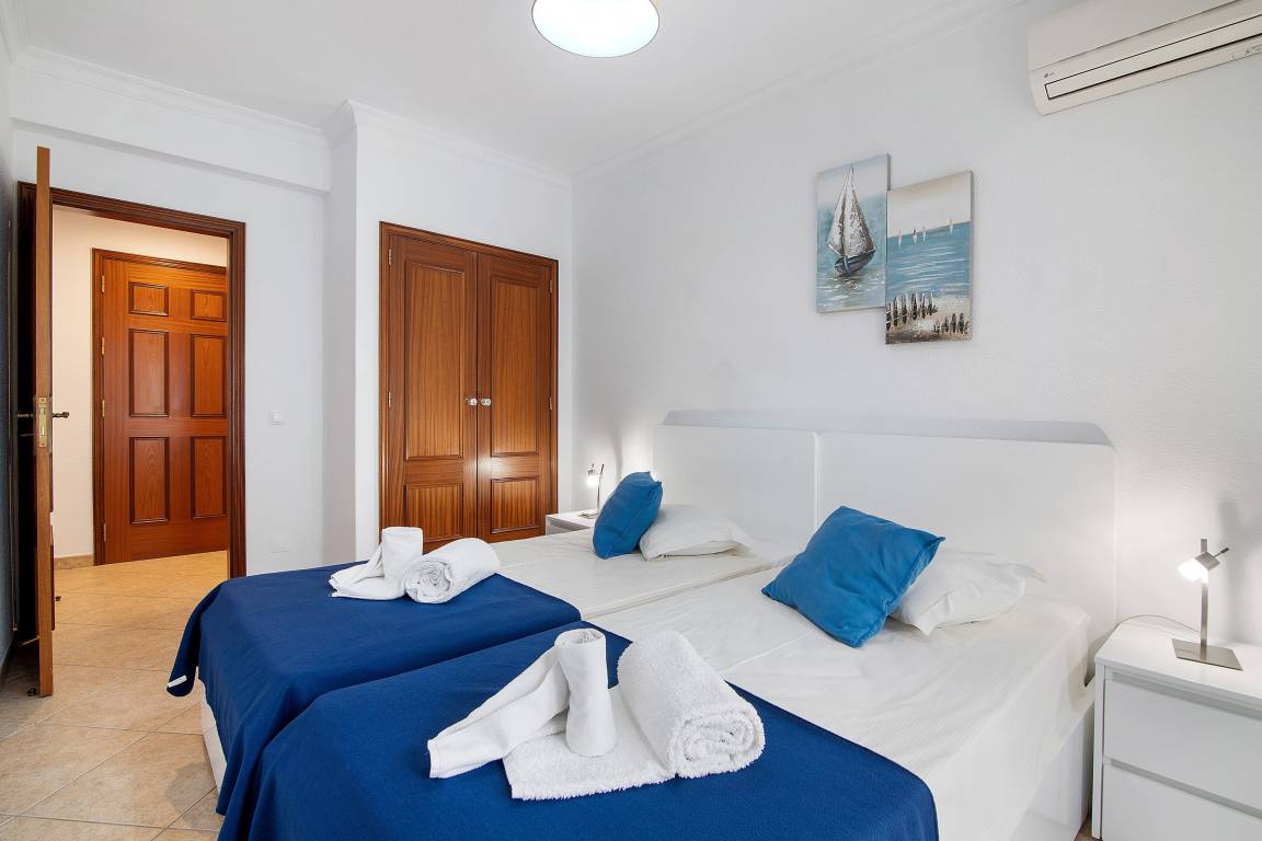 40 M² Apartamento ∙ 2 Habitaciones ∙ 6 Huéspedes - Monte Gordo