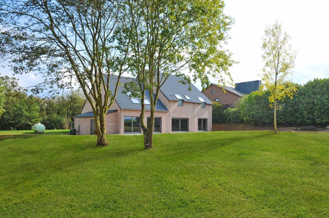 385 M² Ferienhaus ∙ 4 Schlafzimmer ∙ 12 Gäste - Somme-Leuze