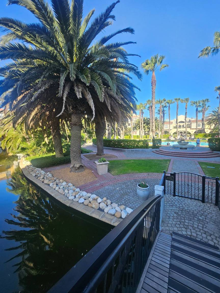 108 M² Apartment ∙ 2 Bedrooms ∙ 4 Guests - Goodwood