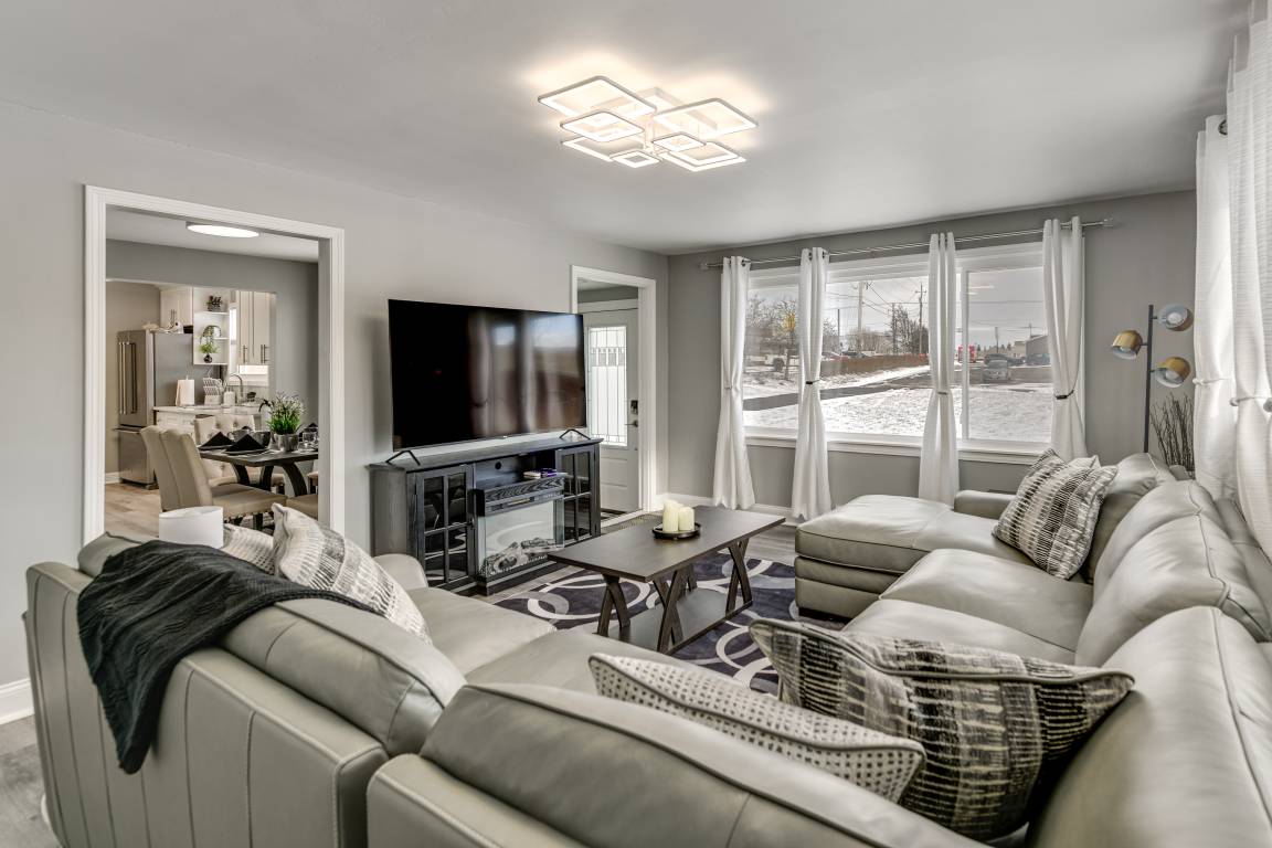 148 M² House ∙ 3 Bedrooms ∙ 8 Guests - Buffalo, NY